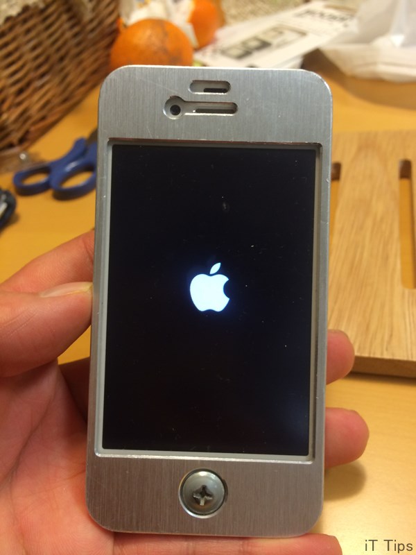 【SIM下駄】Willcom15円スマホのSIM切って、au版iPhone4S +SIM下駄で動かしてみた【3Gのみ】: 愛チップス IT Tips